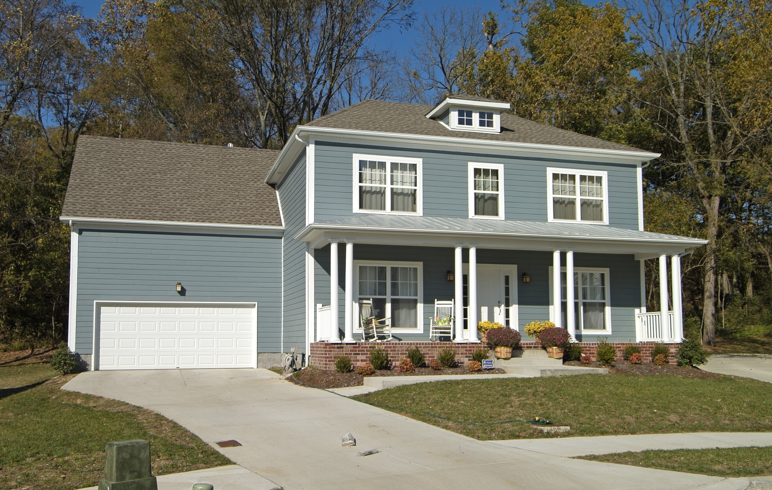 Red, White & Boothbay Blue: Americana Siding Colors from James Hardie ...